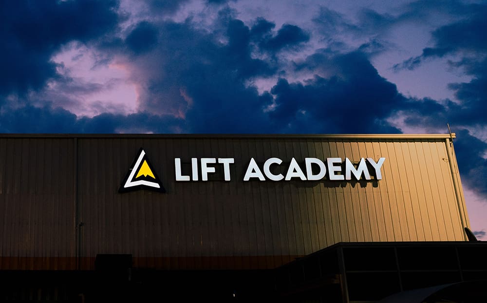 Vertex Solutions and Republic Airways’ LIFT Academy Announce ...